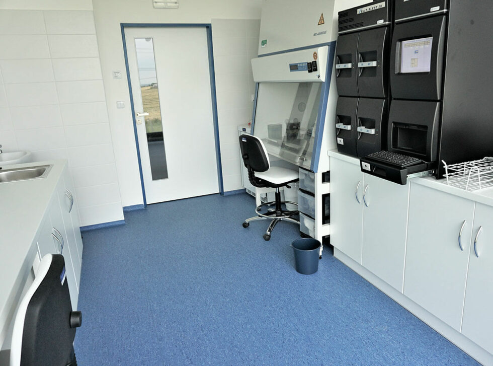 LABORATORY PREMISES- InnoCrystal Prague